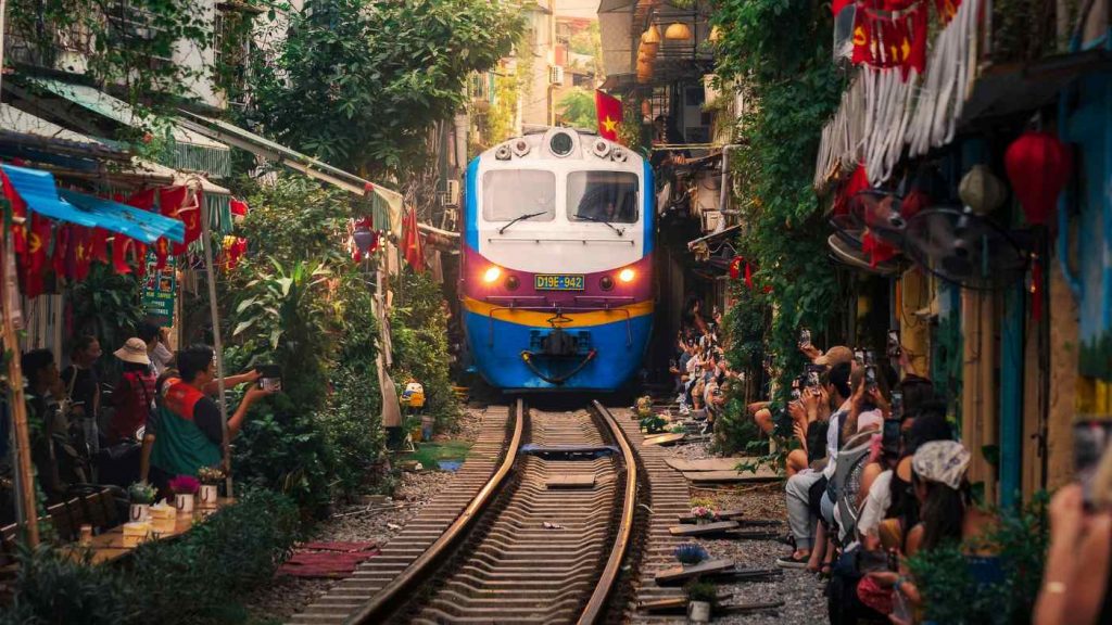 The Ultimate Guide to Hanoi Train Street in 2025: How to Reach and ...